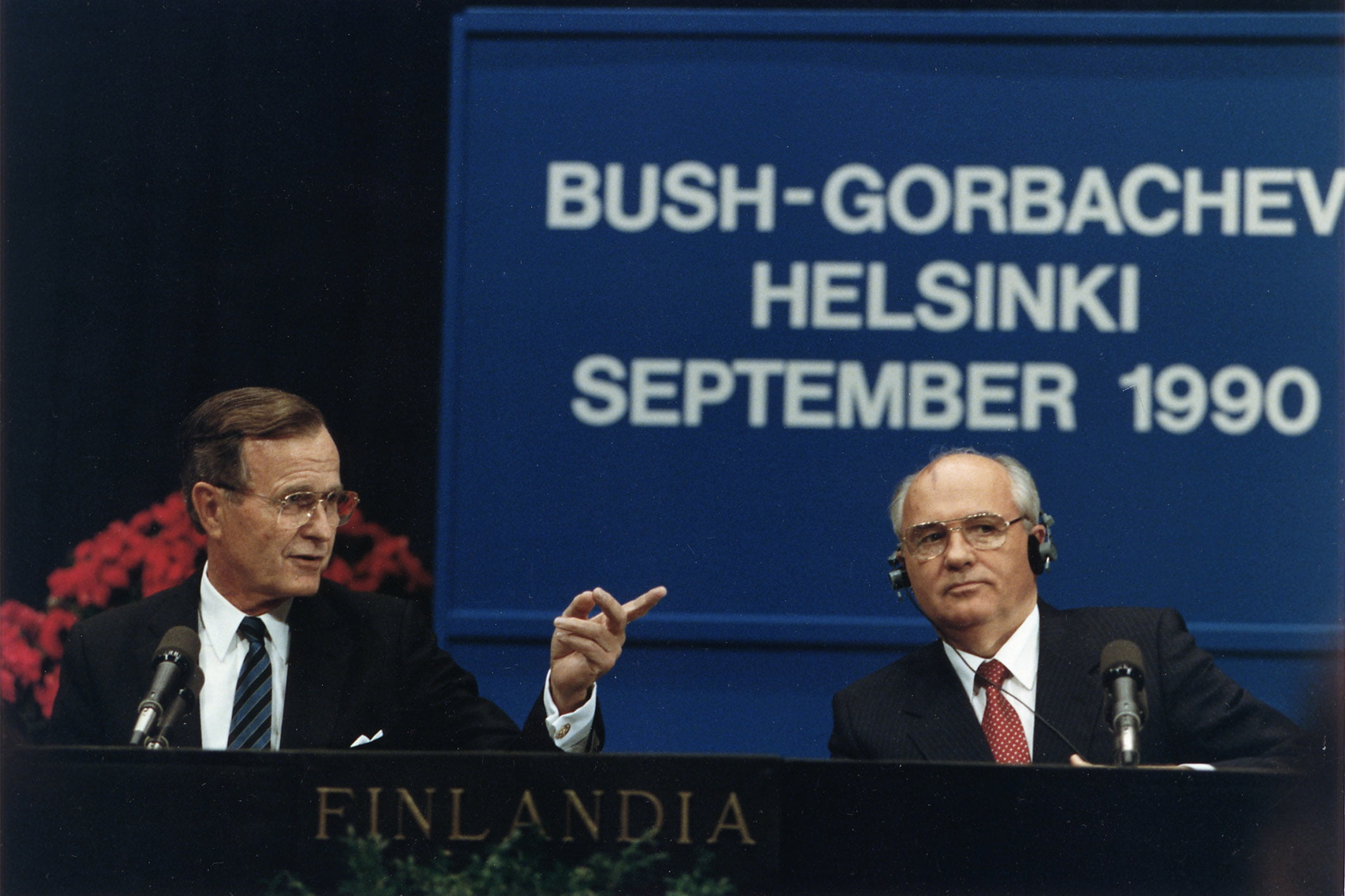24x36 gallery poster, President George H. W. Bush and Mikhail Gorbachev ...