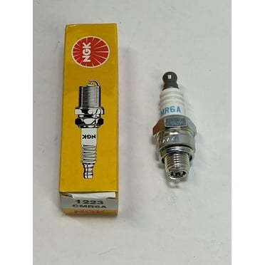 694385 Briggs & Stratton Spark Plug - Walmart.com