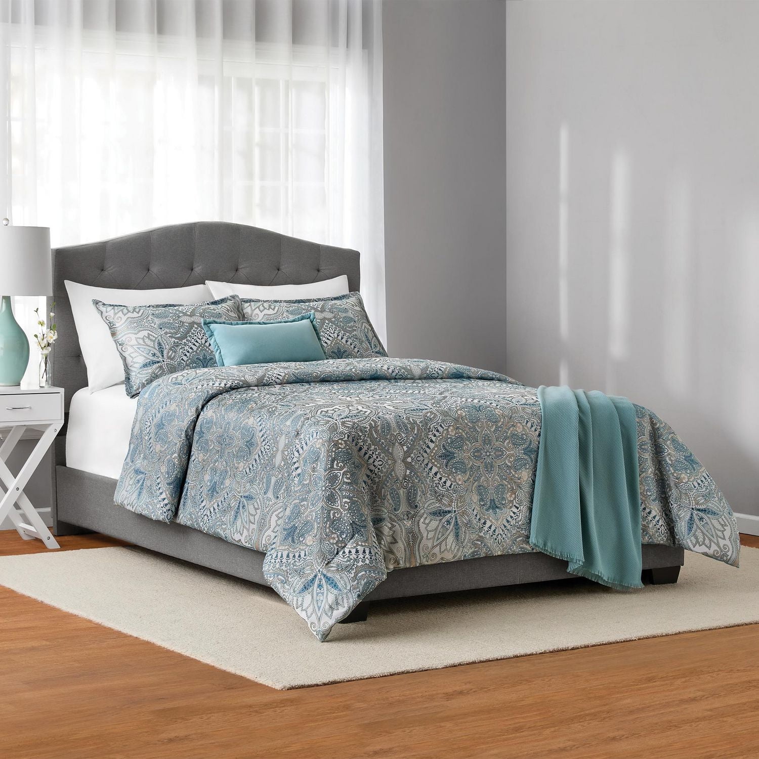 Click here for Mainstays 5-Piece Medallion Comforter Set  Double/... prices