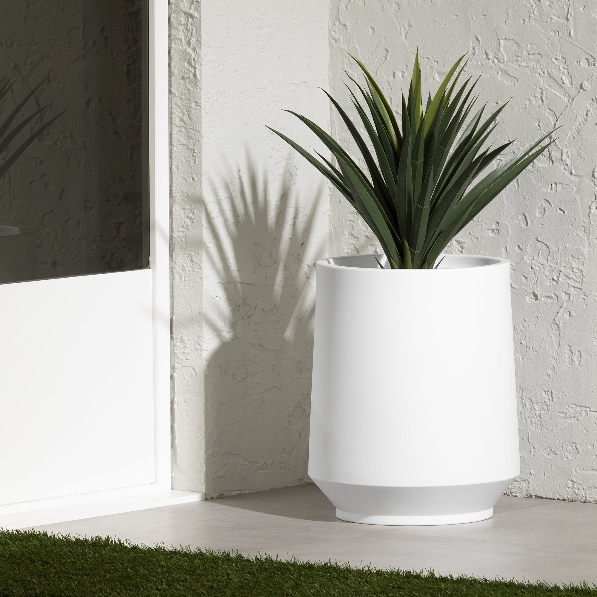 Click here for South Shore Dalya Planter  In White L prices