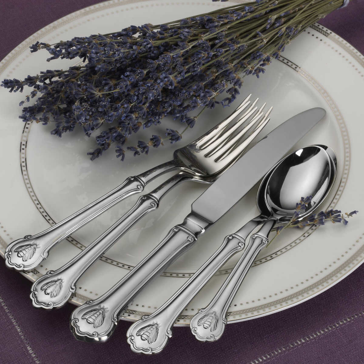 Wallace Napoleon Bee 18/10 Stainless Steel 45-piece Flatware Set ...