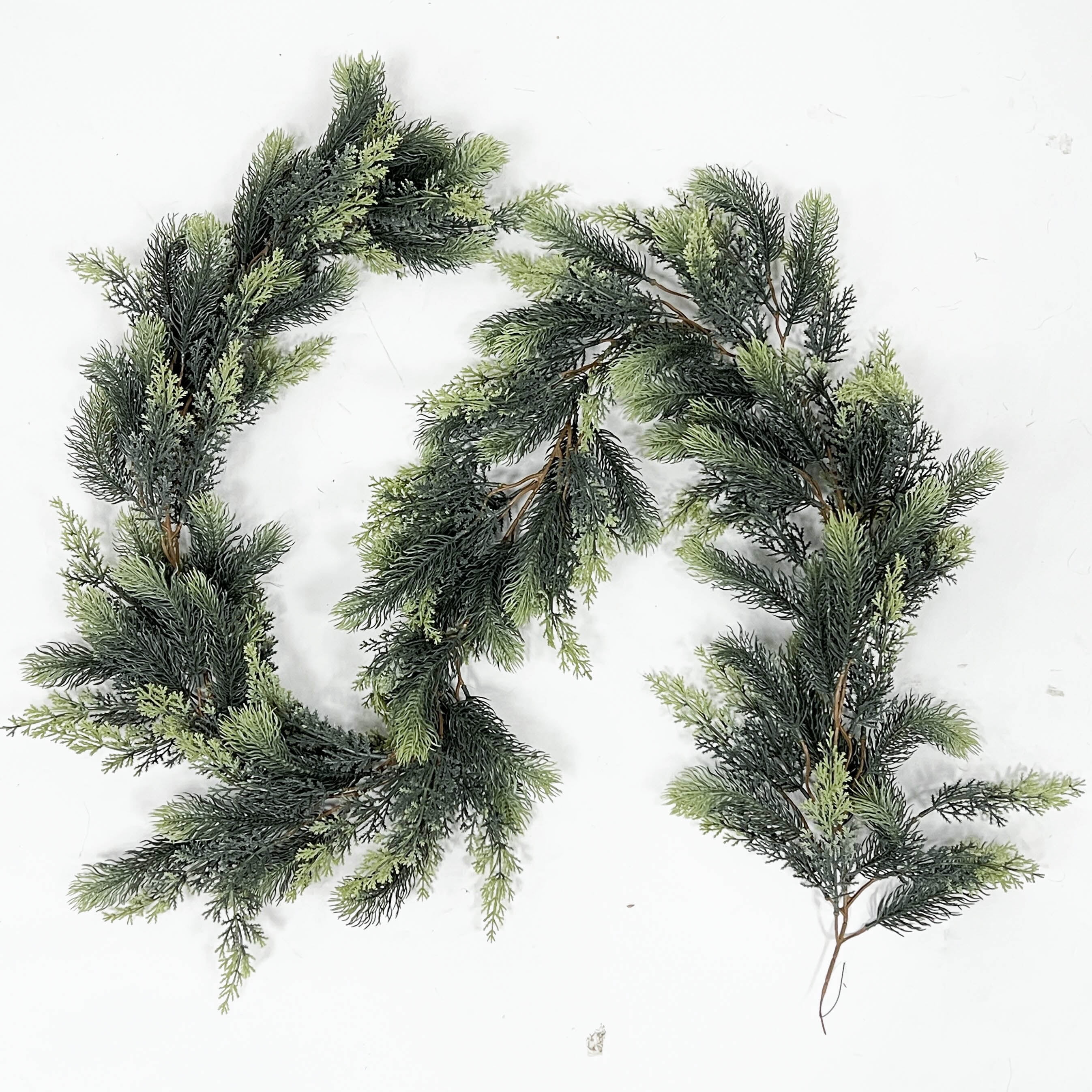 Gomaty 6Ft Artificial Pine Christmas Garland Winter Greenery Garland ...