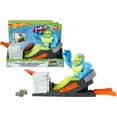 Hot Wheels Toxic Ape Attack Playset with Moving Gorilla & Car Launcher ...