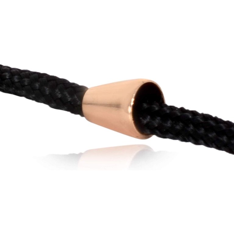 Knot On End Of Cord