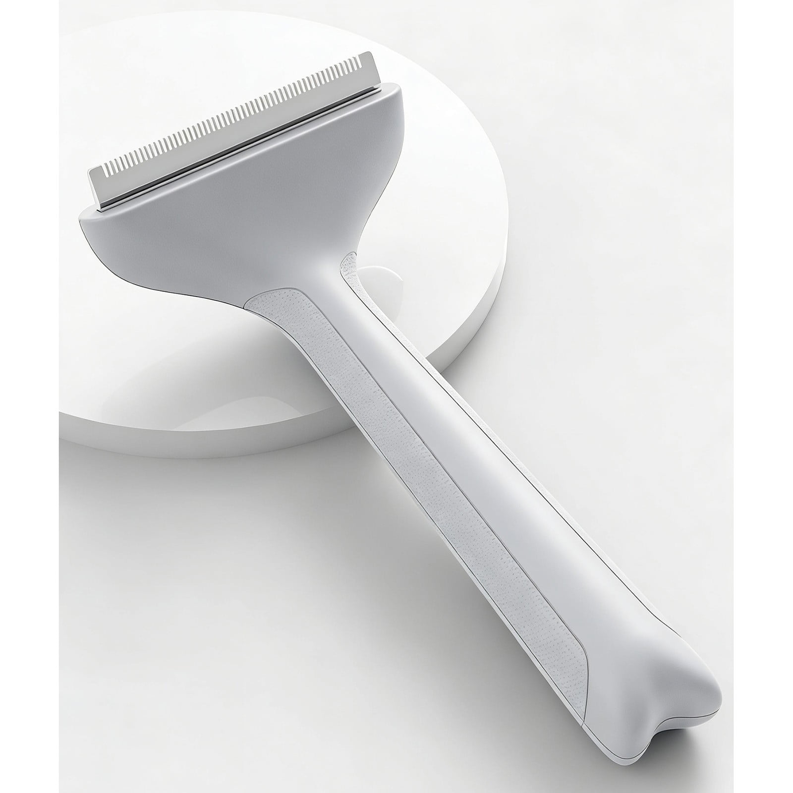 Click here for Vivavault Grooming Brush For Cats And Dogs Indoor... prices