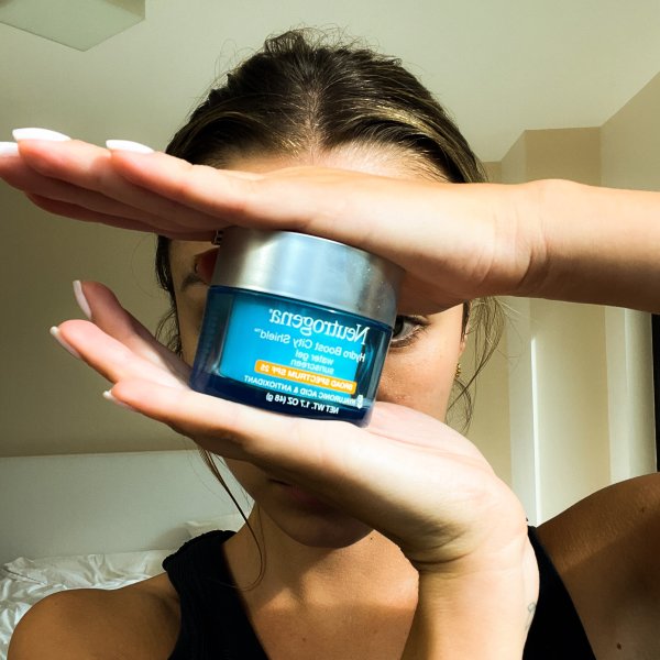 Neutrogena Ultra Sheer Dry-Touch Water Resistant Sunscreen SPF 100+, 3 ...