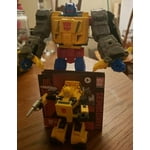 Transformers Studio Series Deluxe Posable Deco Action Figure with ...
