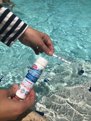 How To Read A Pool Test Strip Color Chart Clorox®