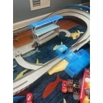 Disney Pixar Cars Lightning McQueen Race Track Playset: Ultimate ...