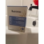 Aveeno Soothing Bath Treatment with Colloidal Oatmeal, Anti-Itch Relief ...