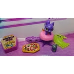 Monster High Clawdeen Wolf Fashion Doll, Sleepover Accessories ...