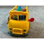 Battat School Bus Toy Vehicle with 2 Blocks and 5 Figurines Bus Play ...