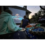 VANKYO Leisure 470 HD Mini Projector with Roku Express Streaming Player ...