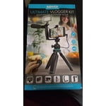 Bower Ultimate Vlogger Kit with 50 LED Light, HD Microphone, Bracket ...