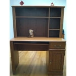 Sauder Orchard Hills Computer Desk with Hutch, Carolina Oak Finish ...