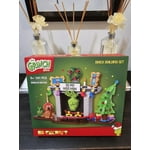 Brickcraft Up The Chimney Grinch Building Kit (504-Plastic Piece Set ...