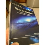 Robert C. Martin Clean Architecture: A Craftsman's Guide to Software ...