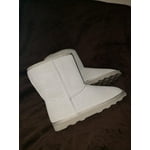 Time and Tru women's Genuine Suede Boots - Walmart.com