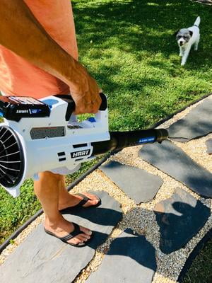 HART 20-Volt Cordless 250 CFM Axial Blower (1) Lithium Ion Battery ...