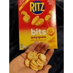 RITZ Spicy Queso Cheese Sandwich Crackers, Bite-Sized Flaky Snacks with ...