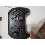 Nintendo Switch Pro Controller with HD Rumble and Built-in Amiibo ...