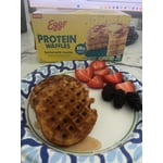 Eggo Protein Buttermilk Vanilla Waffles, Frozen Breakfast, 12.3 oz, 10 ...