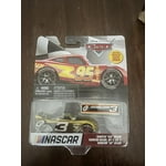 Disney and Pixar Cars Global Racers Cup Drift & Race Lightning McQueen ...