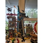 Lego Super Heroesavengers Tower – Limited Edition Collectible Deal ...