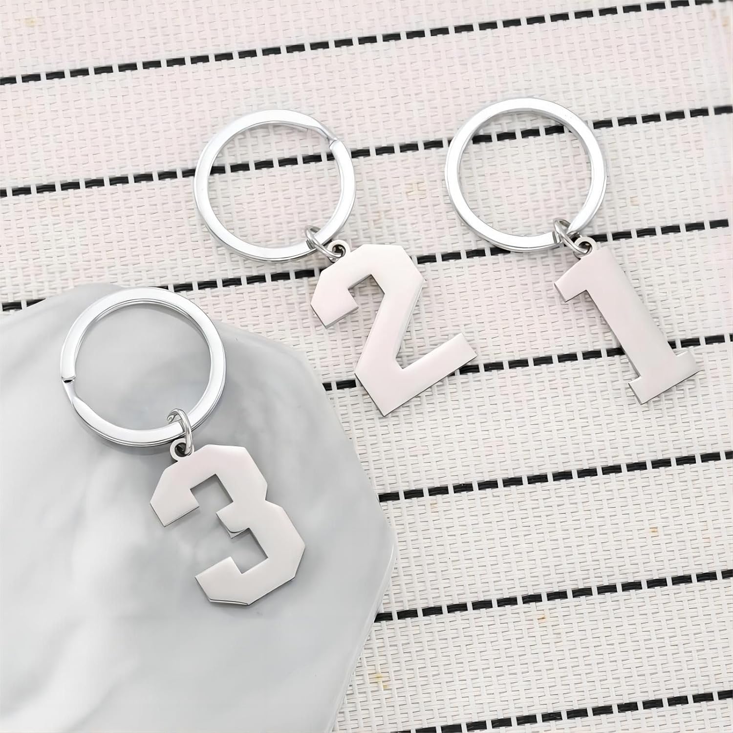 0-9 Digits Keychains Single Number Keyring With Lucky Number And Simple ...