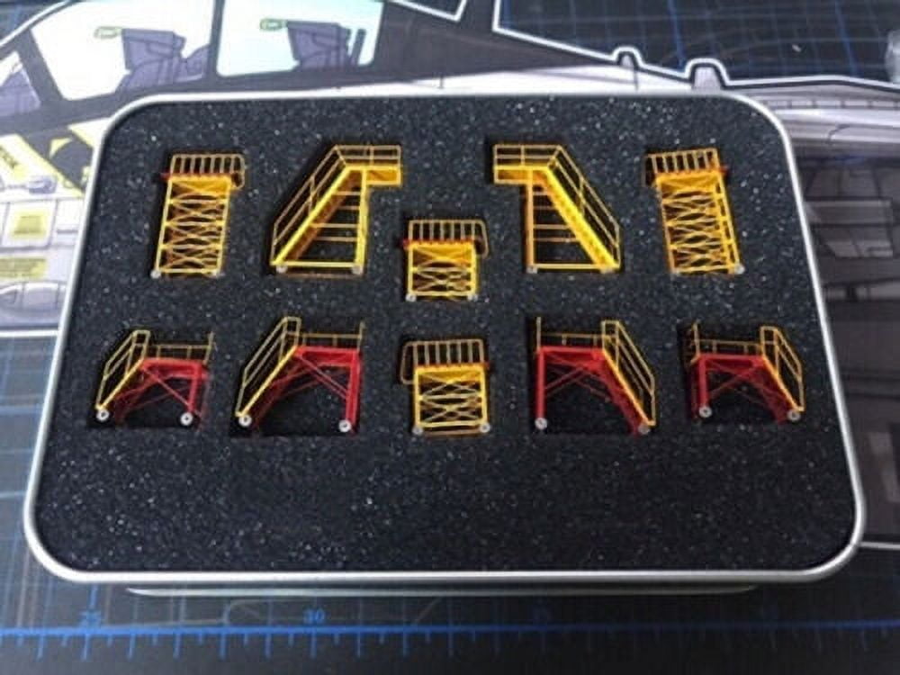 1:200 Aircraft Airplane Model GSE: Metal Maintenance (Yellow) Stand By ...