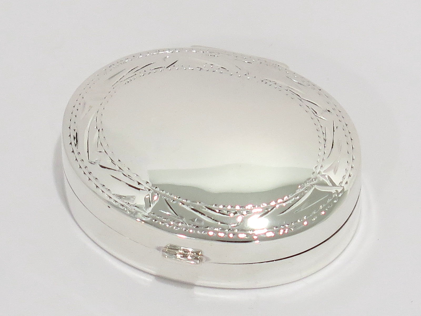 1 3/8 in - Sterling Silver Engraved Edge Oval Pill Case/Box - Walmart.com