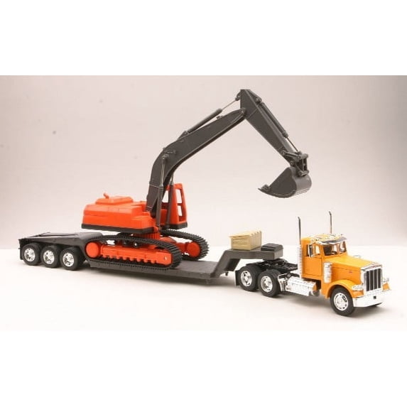 1/32 Peterbilt 379 w/Lowboy Trailer & Challenger Excavator (Die Cast ...