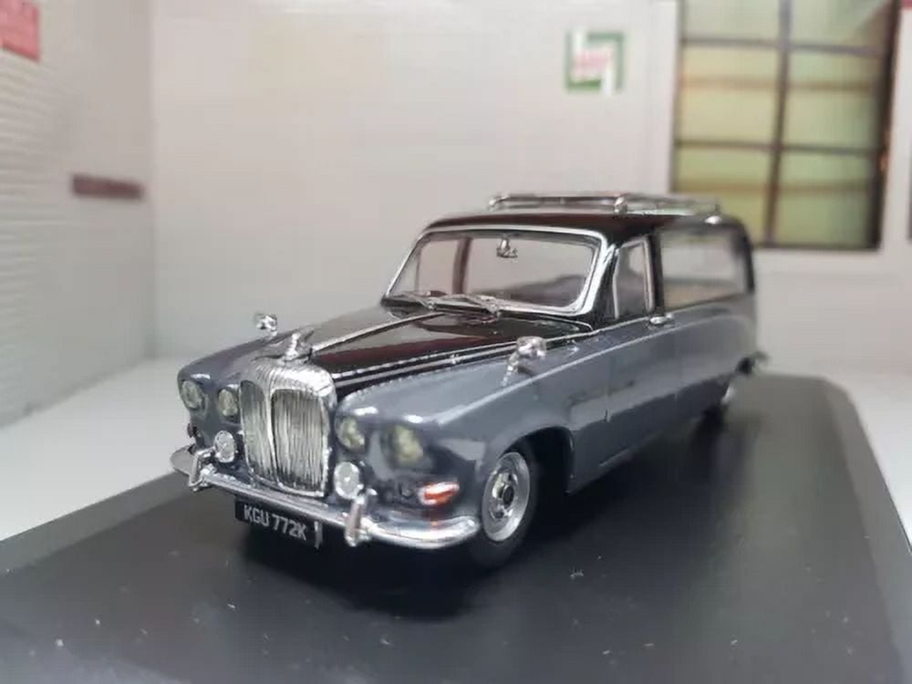 1:43 Scale Diecast Model Car Black/Grey Daimler DS420 Hearse Parts ...