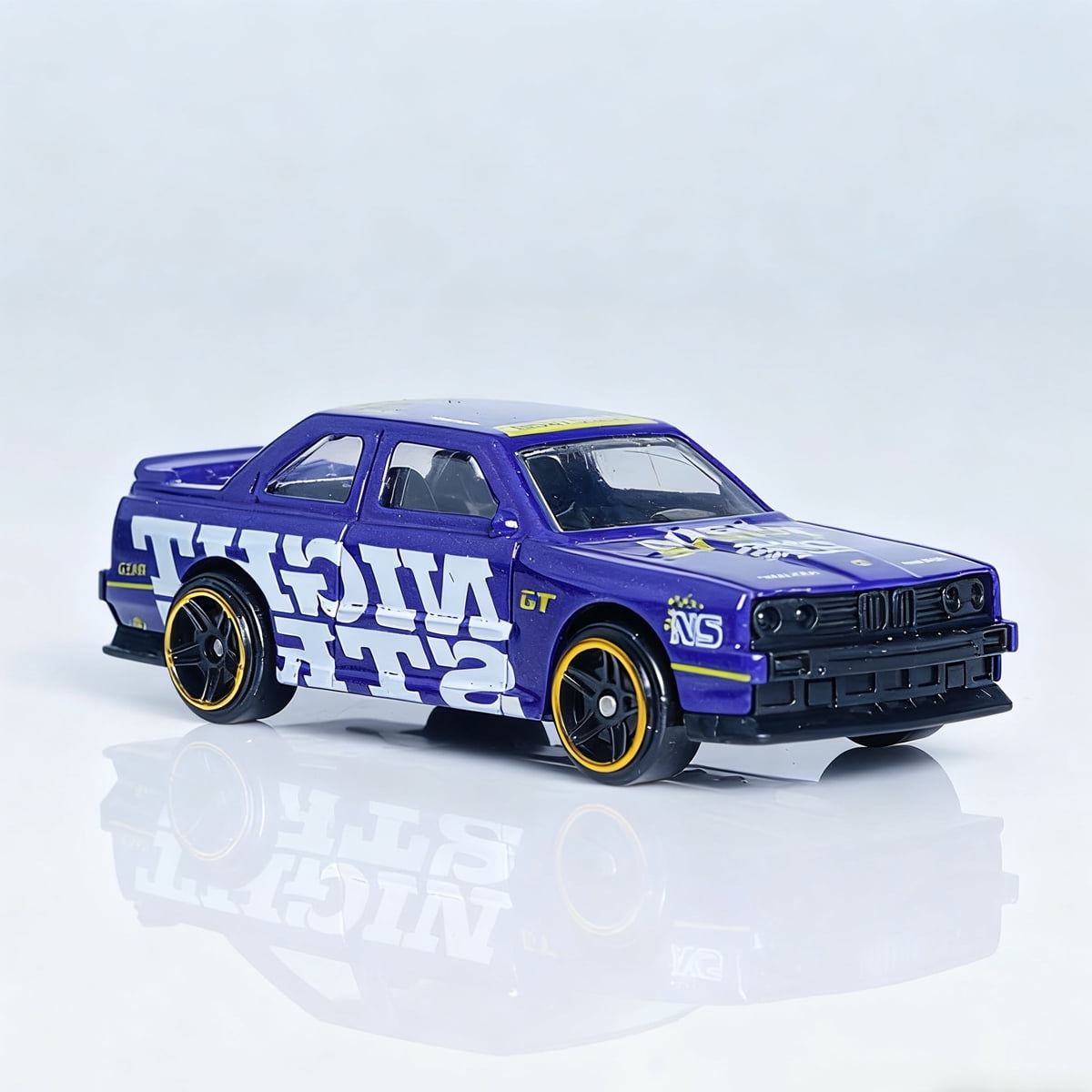 1:64 New Cool Alloy Die-Cast Racing Car Model Toy Ornament Collectible ...