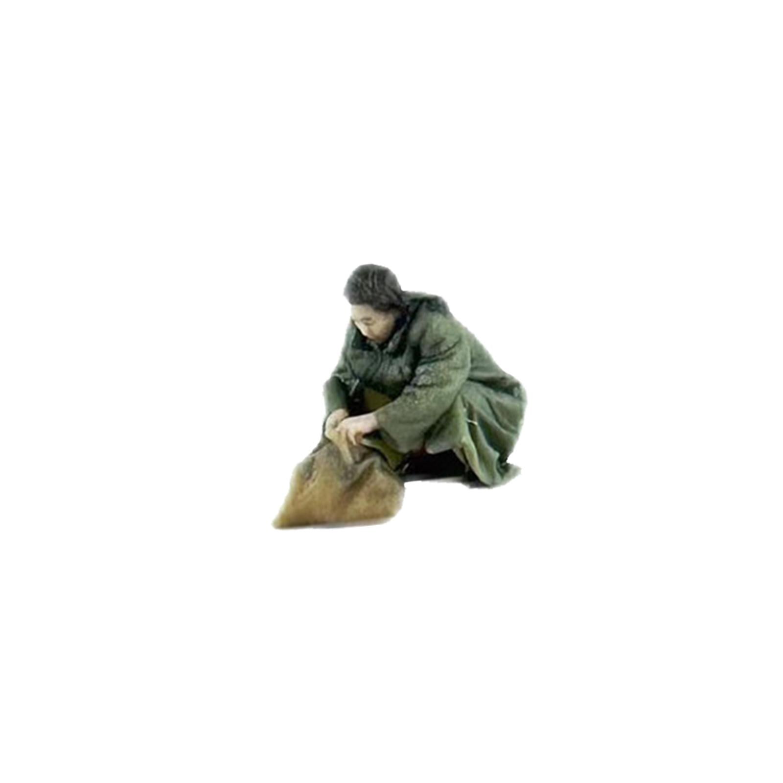 1/64 Resin Model Street Figure Scene Props Doll Figures for Micro ...