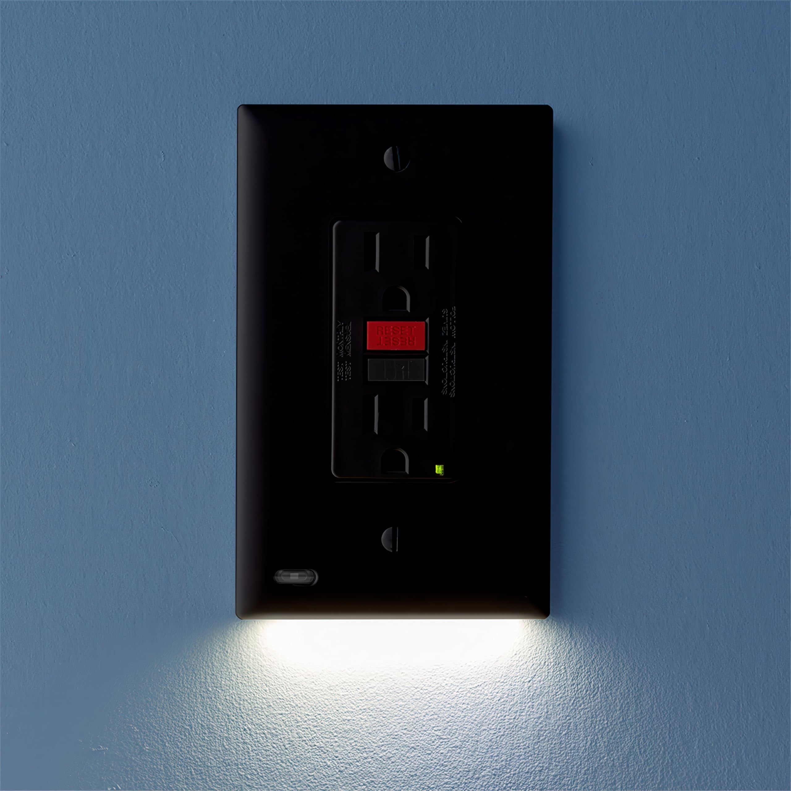 SnapPower GuideLight 2 - LED Night Light Outlet Wall Plate with ...