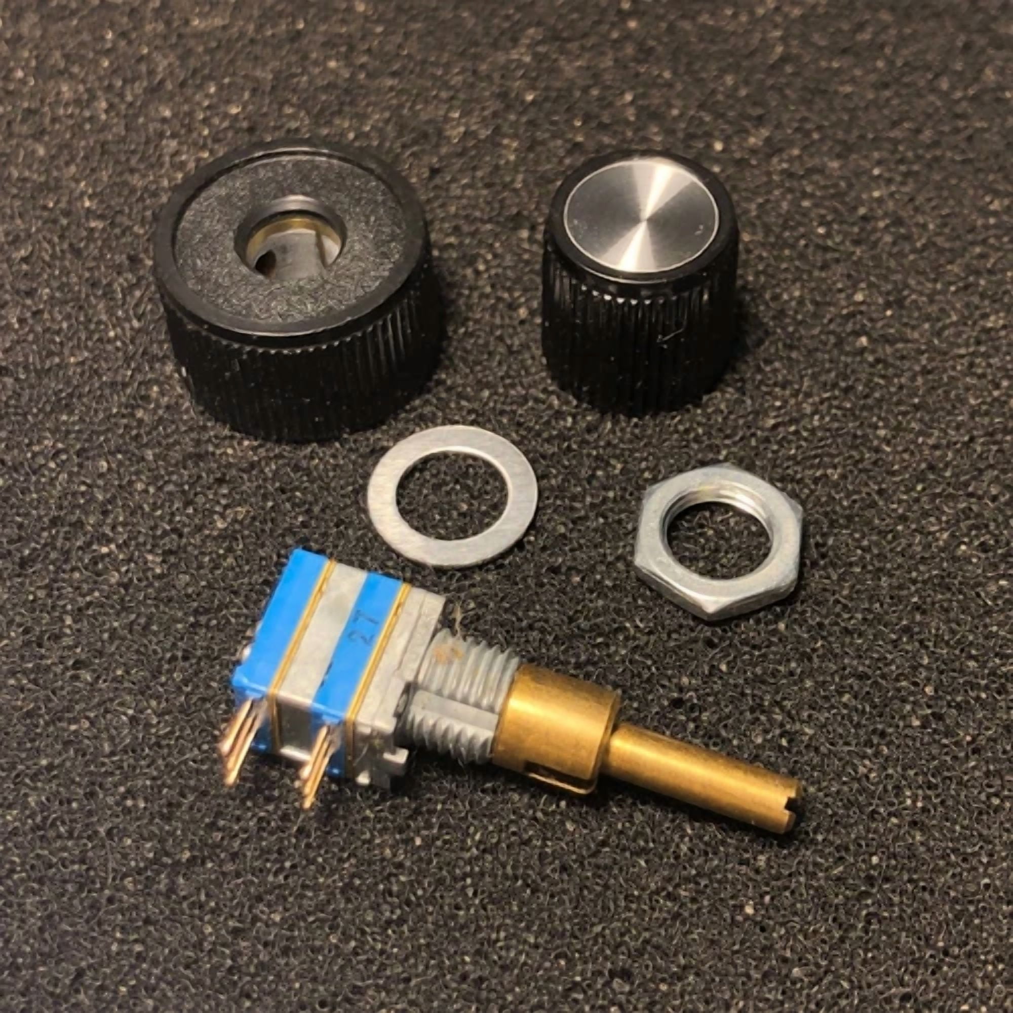 (1) Tocos Two Gang Rotary Encoder With Knobs, 20 Click Detents ~ New ...