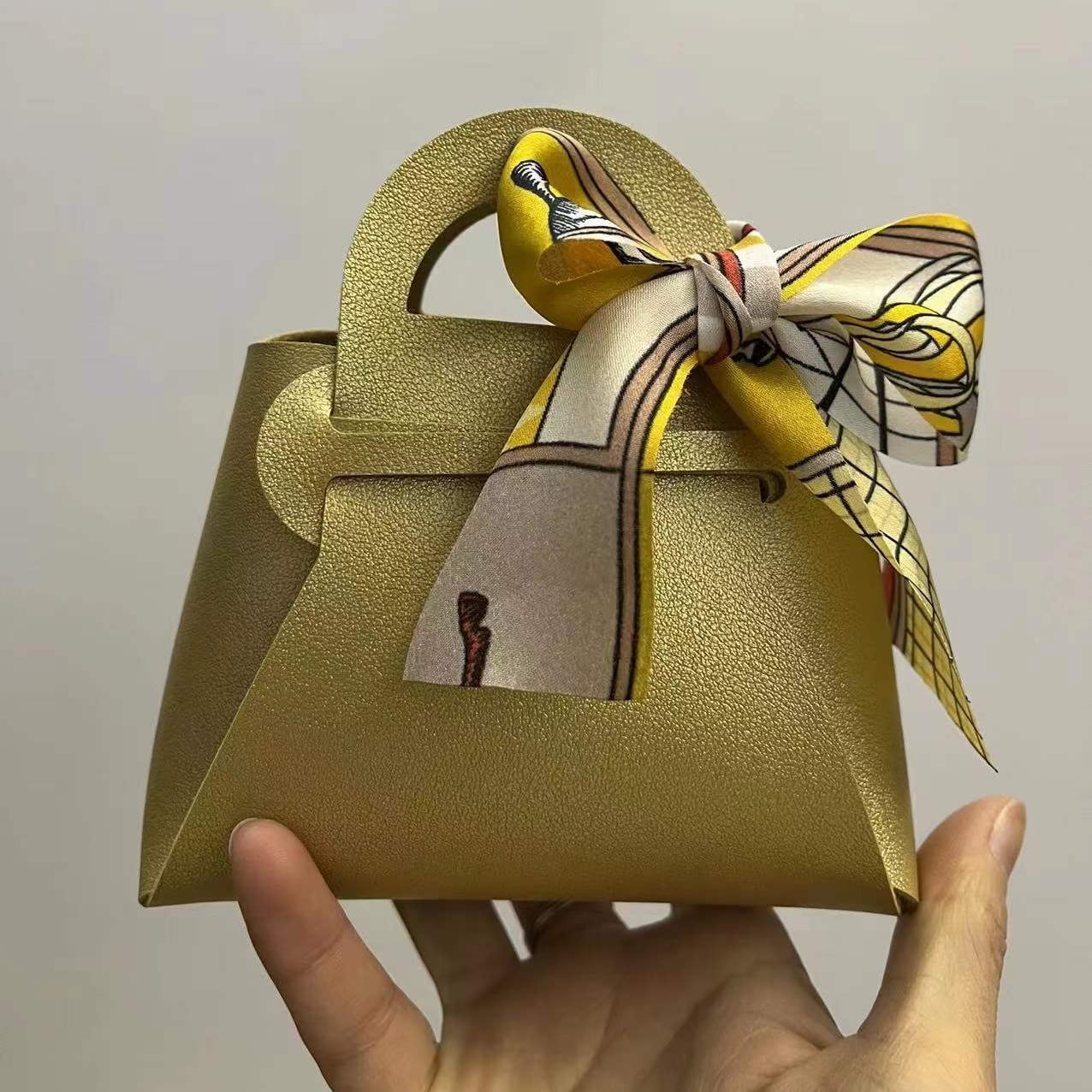 10/20/30PCS Leather Gift Candy Bags for Wedding Guest Gift Mini ...