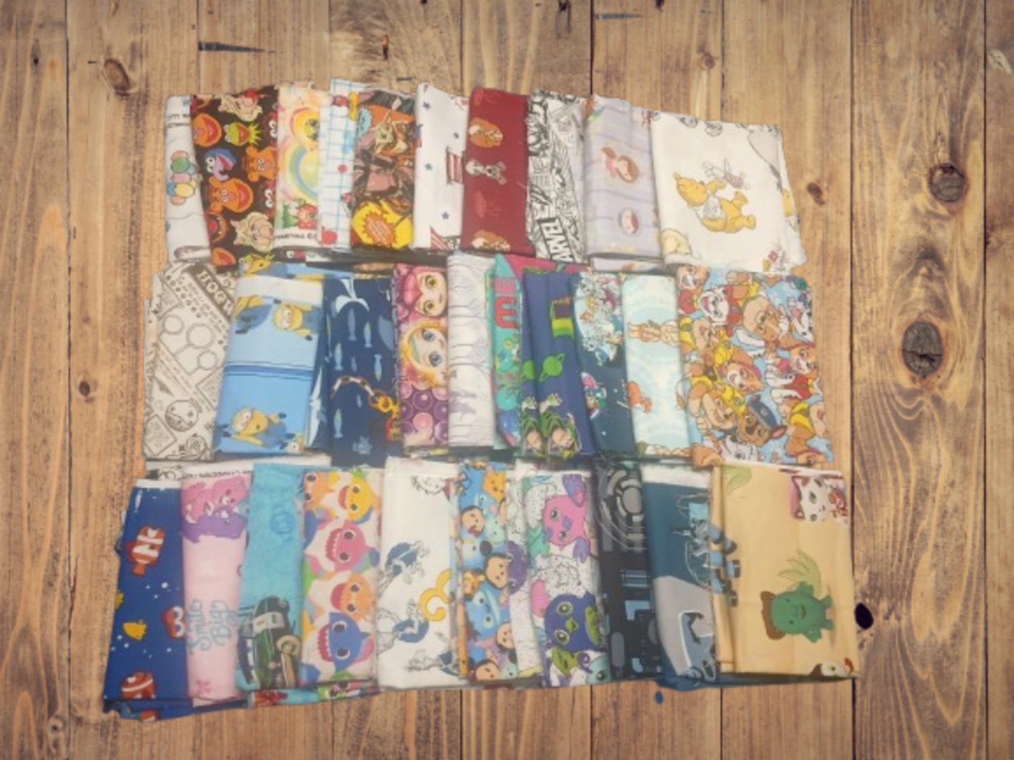 10 Fat Quarters - Assorted Character Fat Quarter Bundle Set - Walmart.com