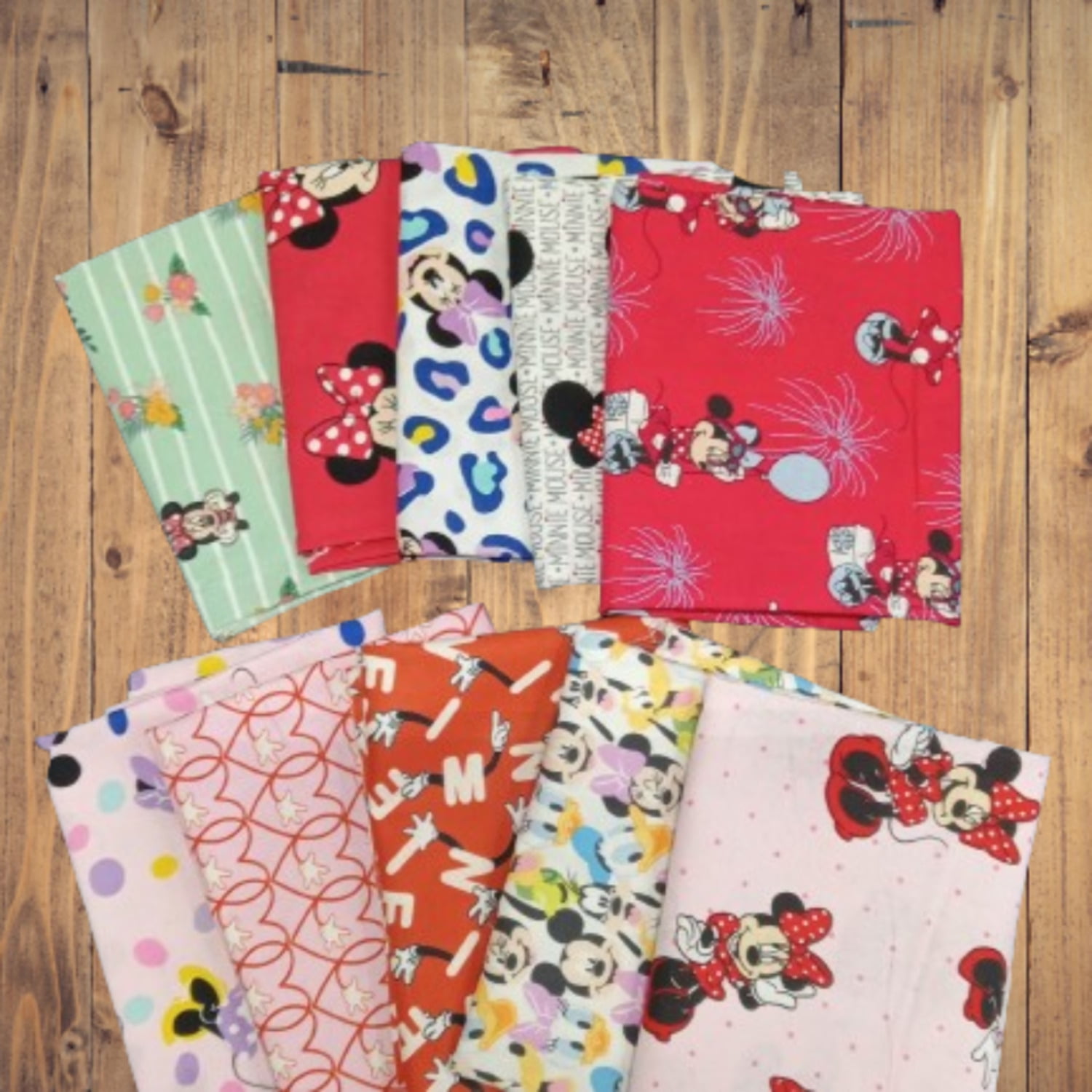 10 Fat Quarters - Assorted Minnie and Friends Fat Quarter Bundle ...