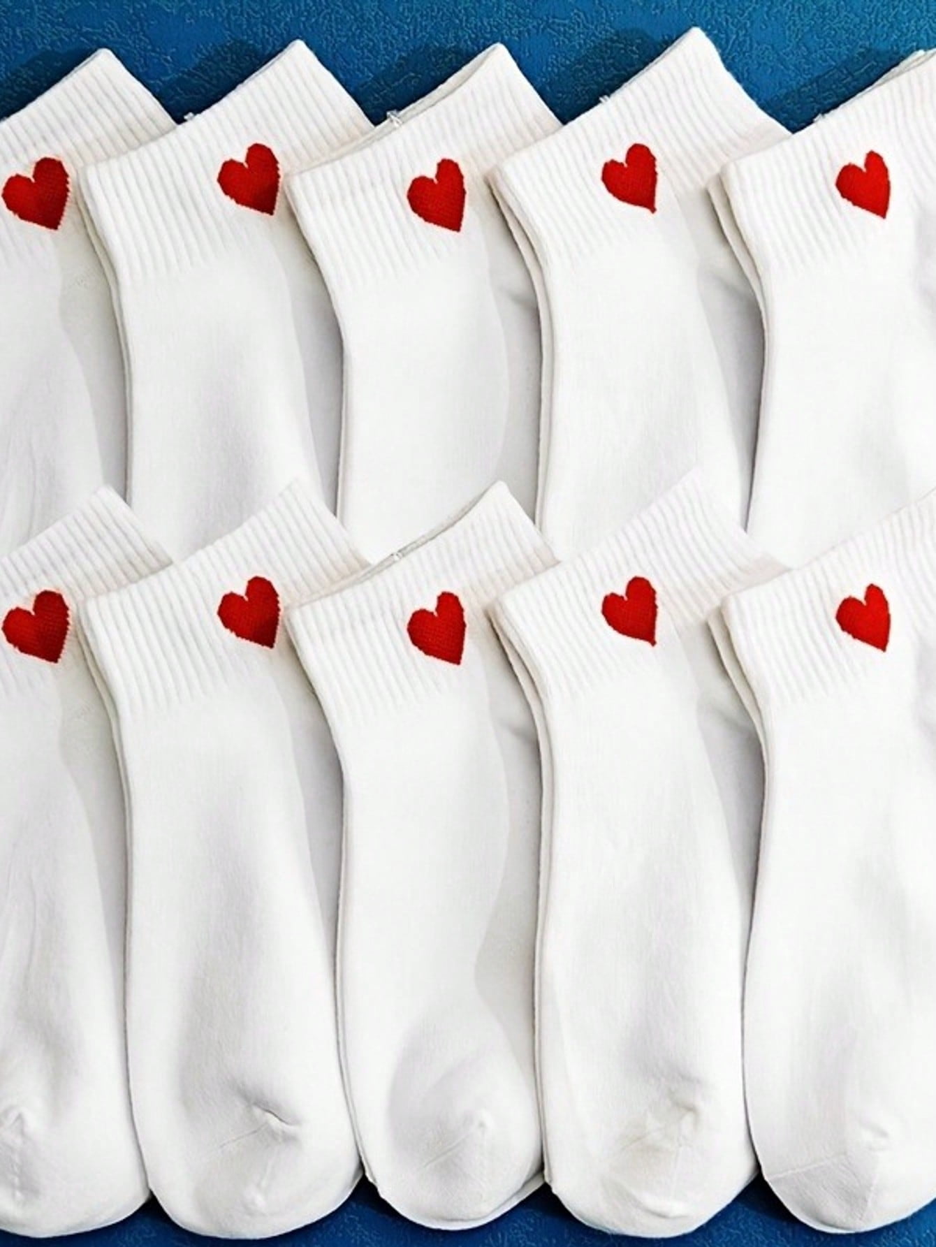 10 Pairs Of Creative Design Fashionable Heart Shaped Pattern Low Top ...