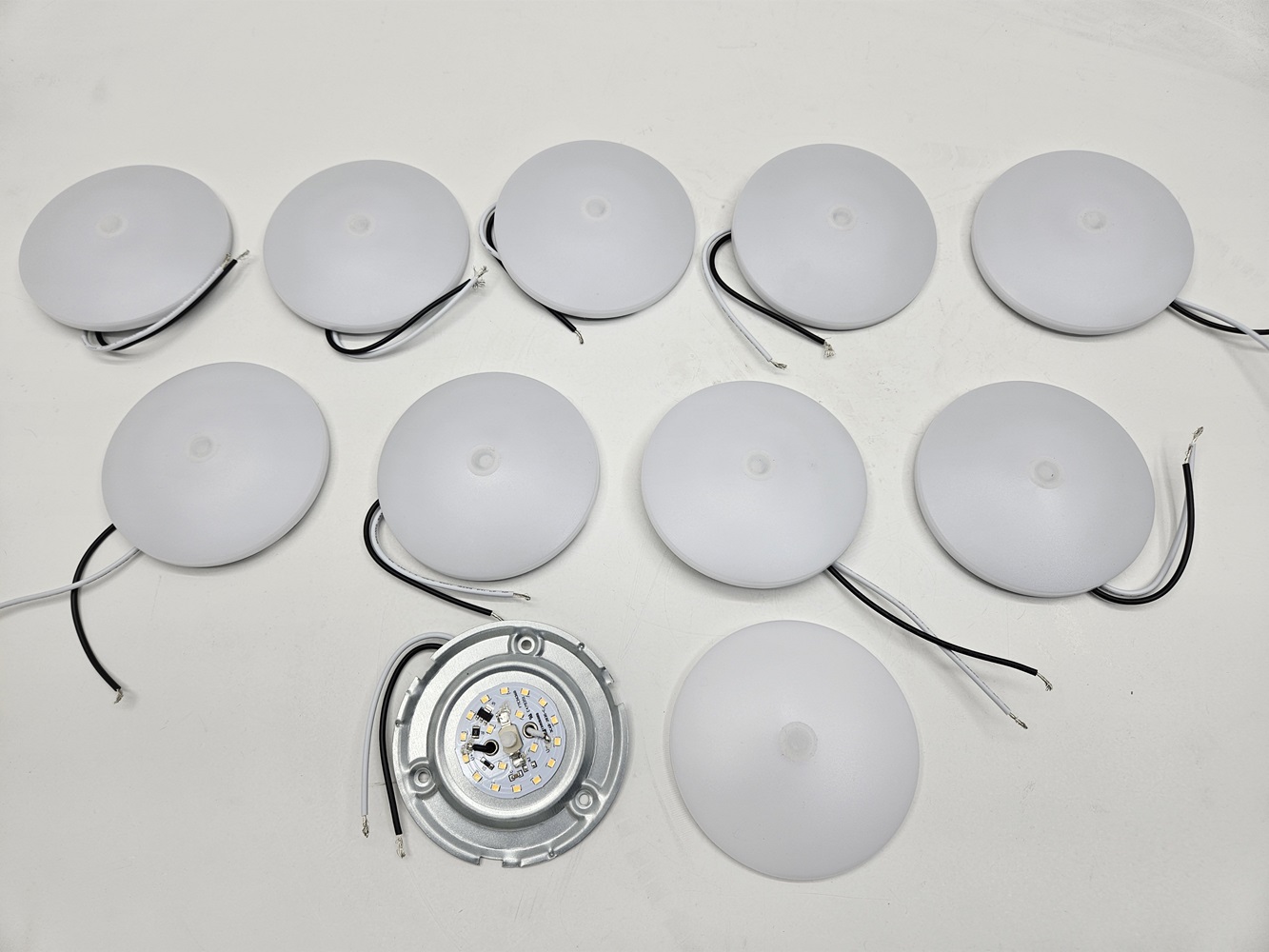 (10) White LED 4.5 inch Round Camper RV Trailer Dome Lights / Switch ...