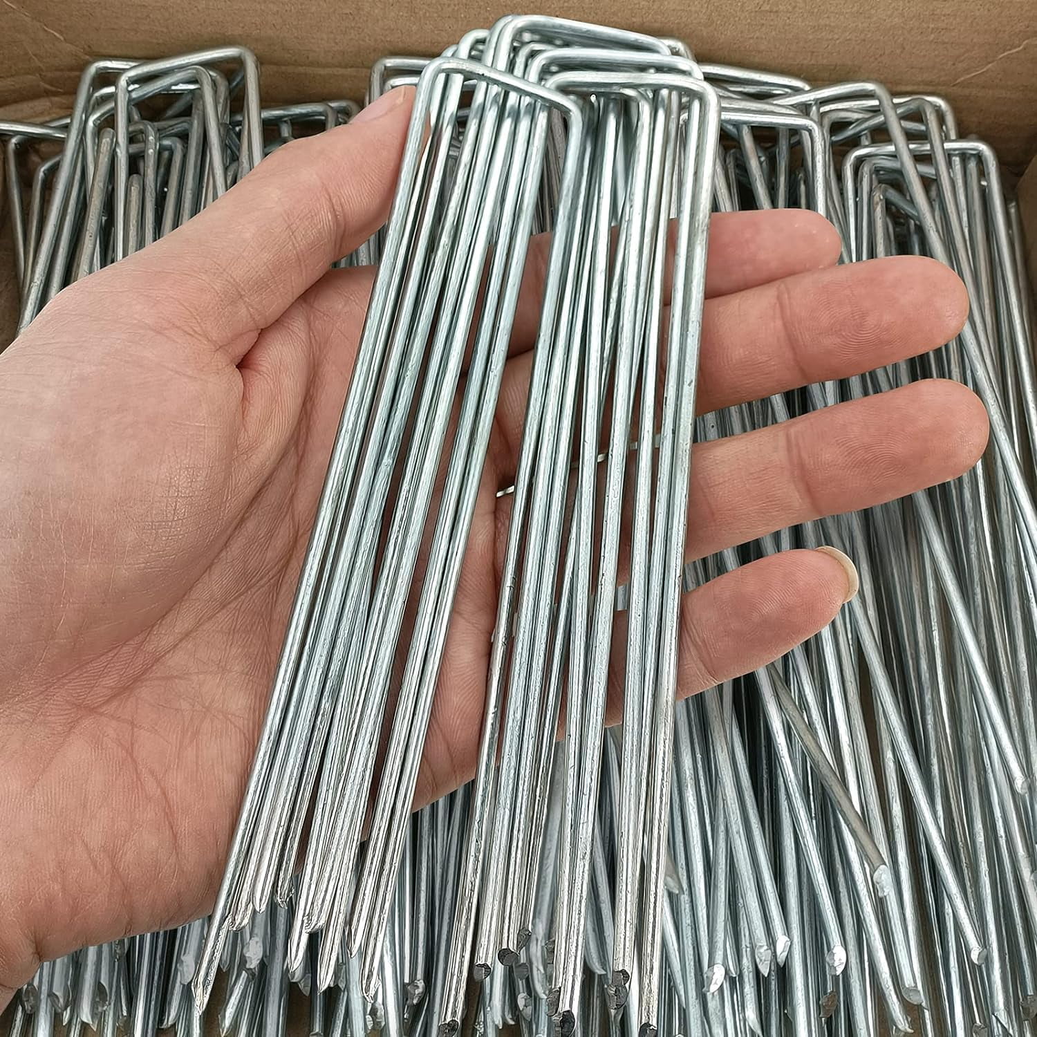 100 Pcs 6 inch Garden Landscape Staples Galvanized Pins Lawn Stakes for ...