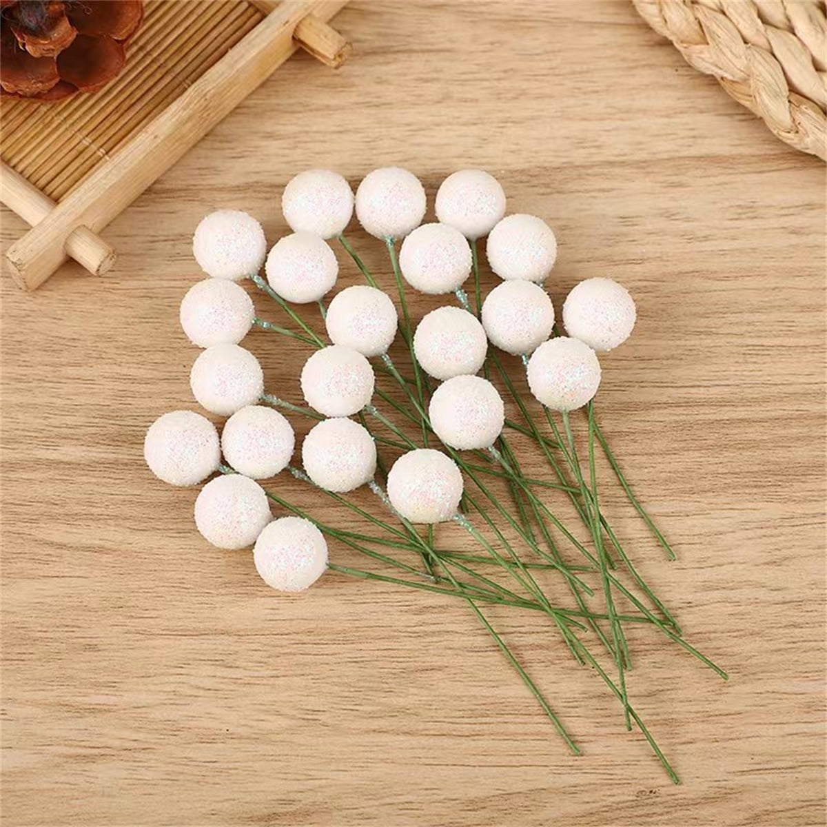 QZS Portable Artificial Holly Berry,100 Pieces Fake Berries Decor,White ...