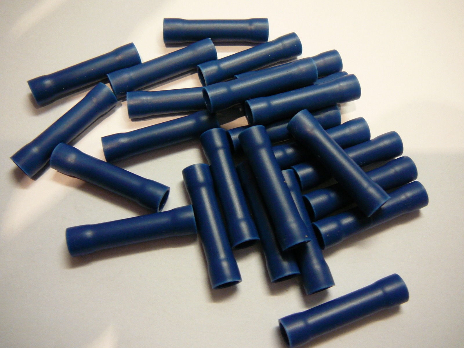 100 pack blue vinyl insulated 16-14 AWG butt wire splice connector ...