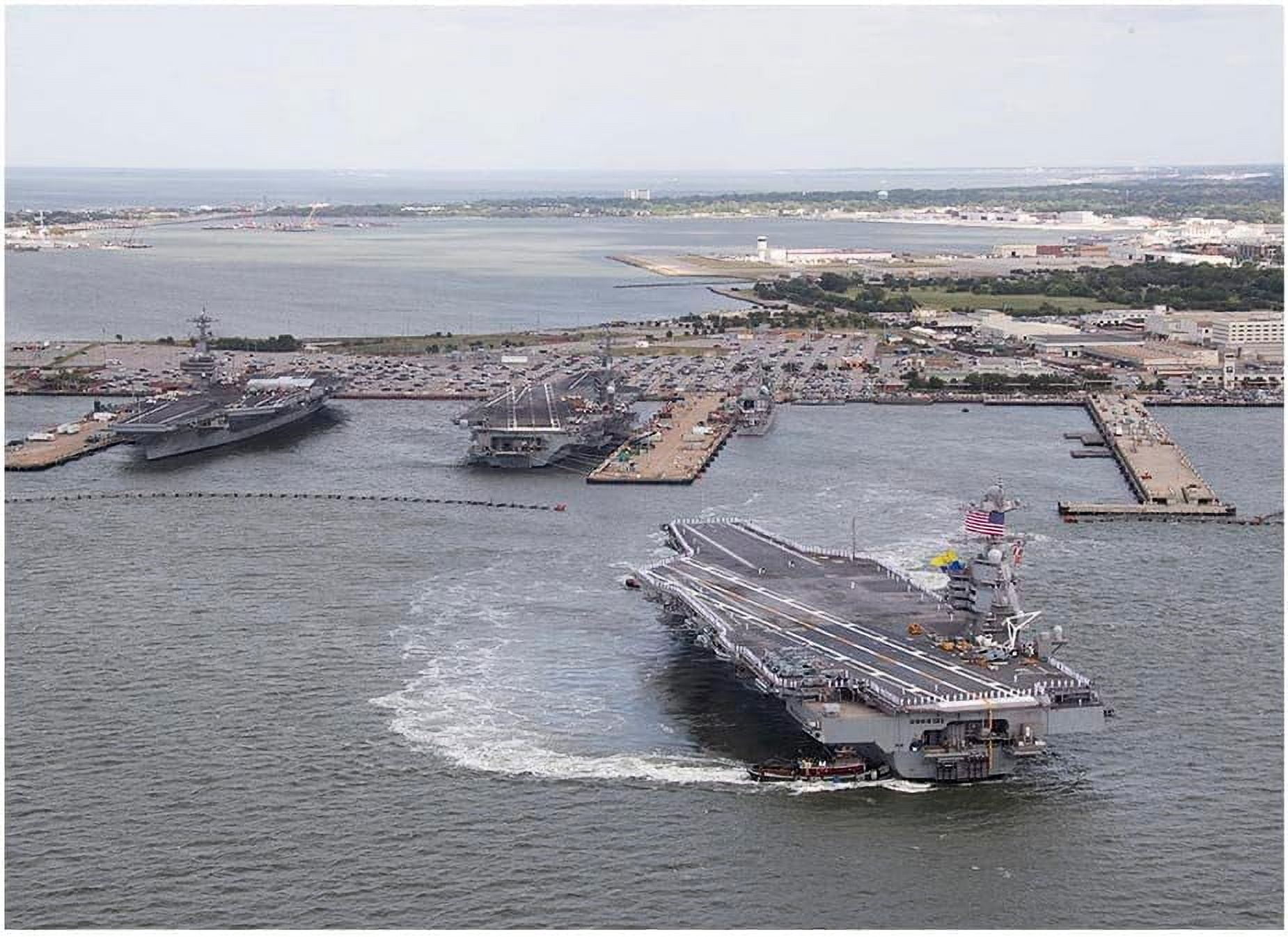 1000 Piece Multicolor Jigsaw Puzzle - Aircraft Carrier USS Gerald R ...