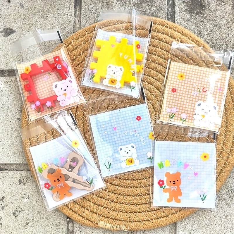100pcs of Cute Bear And Flower Patterned Gift Bags, Colorful Checkered ...