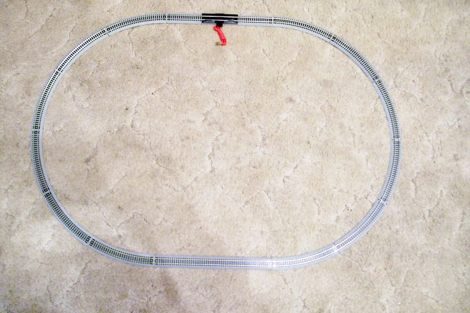 106 (A) BACHMANN N SCALE 23" X 33" OVAL EZ TRACK NICKEL SILVER RAILS ...