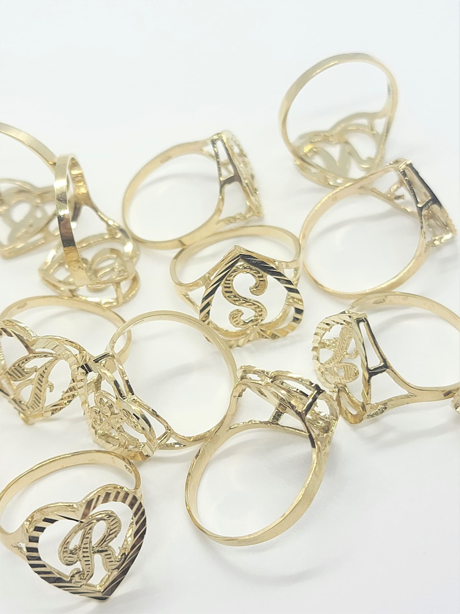 10K Solid Yellow Gold Round Heart Initial Leter Alphabet Ring - Walmart.com