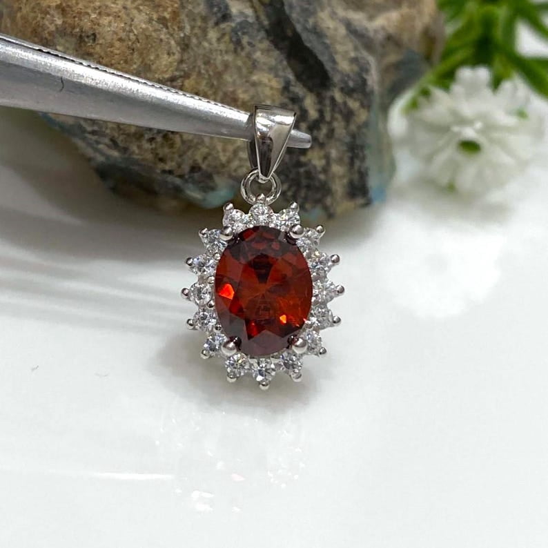 11 Carat 925 Sterling Silver Oval Cut Red Garnet Pendant Necklace for ...